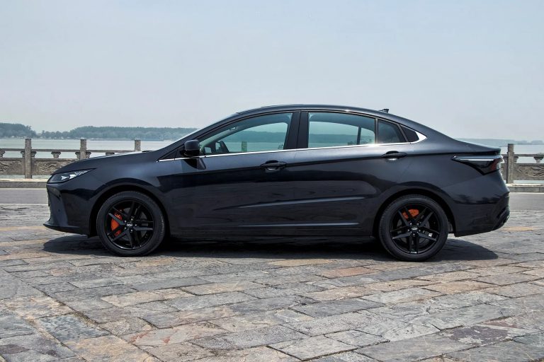 مشخصات آریزو ۶ جی‌ تی GT : بررسی | قیمت | عکس داخل | Z4Car