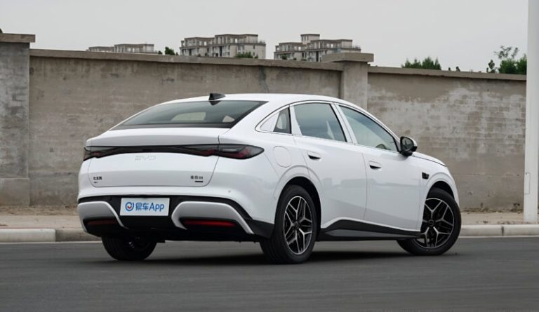 معرفی بی وای دی سیل ۰۶ EV مدل ۲۰۲۵ | Z4Car